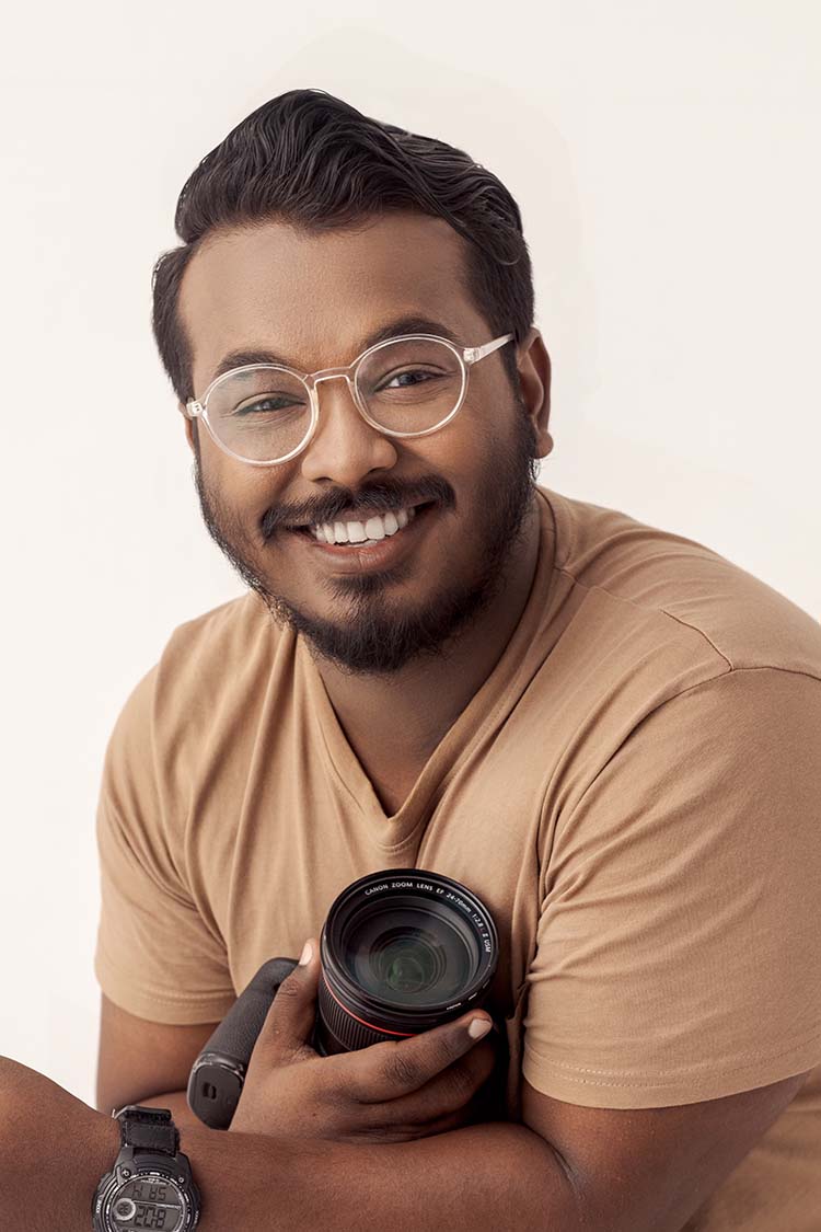 Photographer Nasir Hossain floating in praise of icon stars of Bangladesh | The Asian Age Online ...